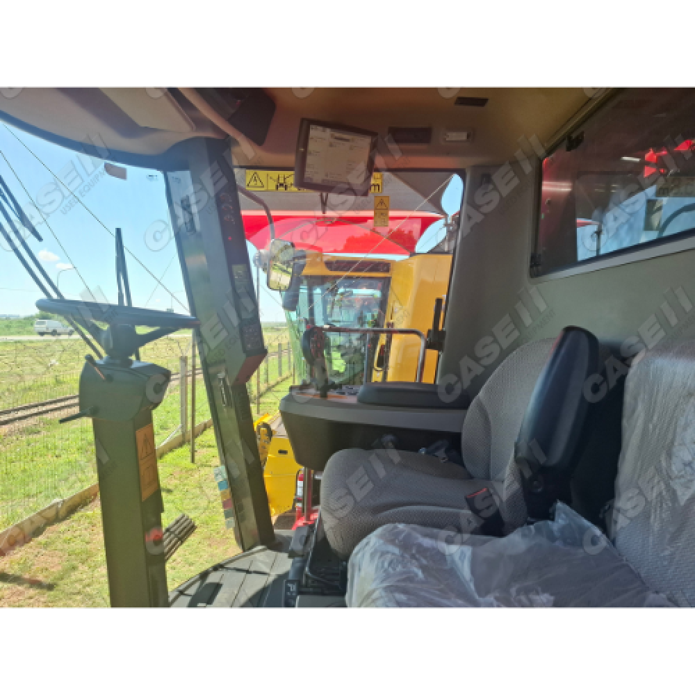 Case IH 5150 Axial-Flow Combine Harvester